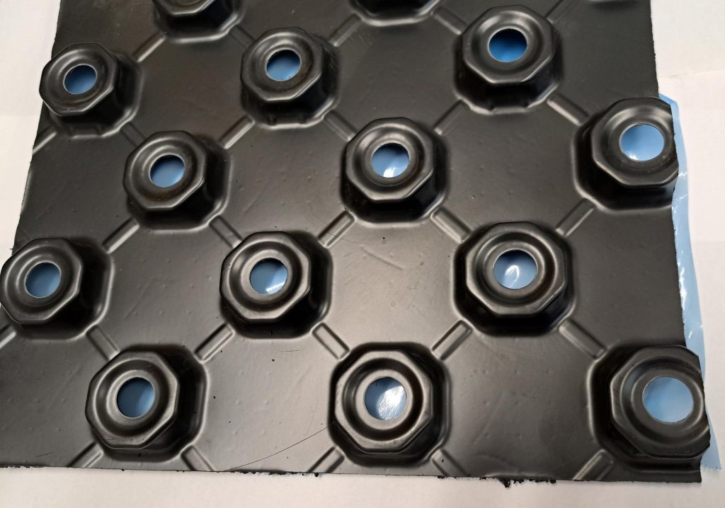 Underfloor Heating Panels in Recycled Plastic